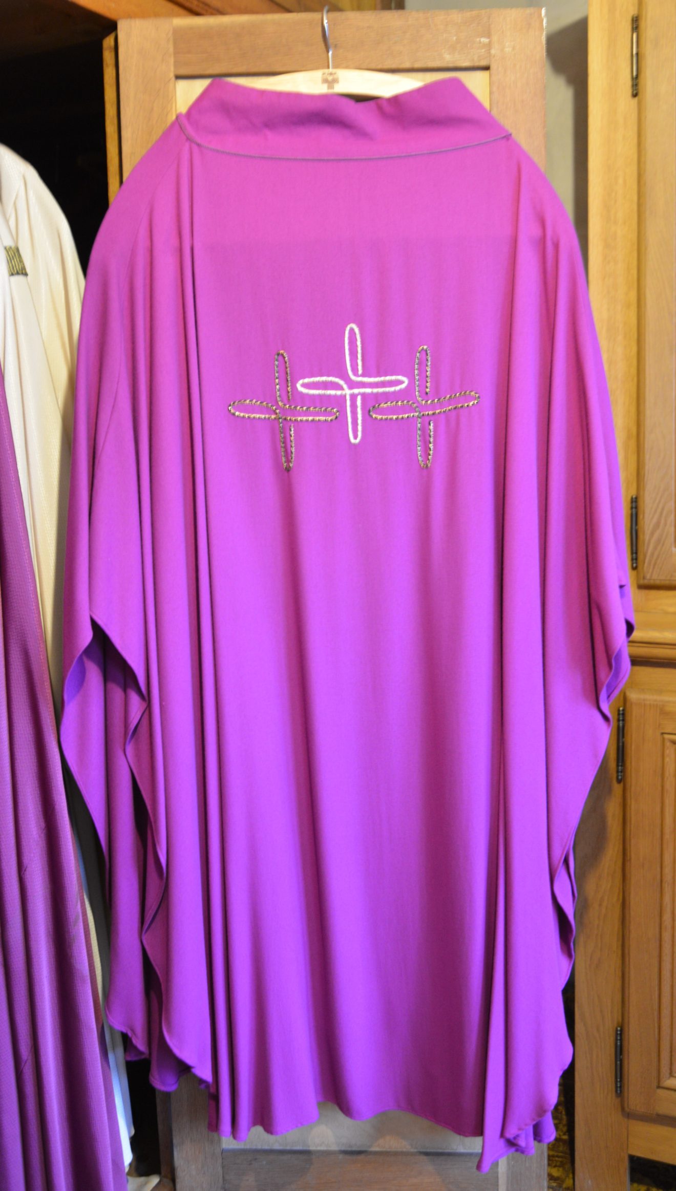 Comprendre Le Sens Des V tements Liturgiques Et Leurs Couleurs CIPAR comprendre-le-sens-des-v-tements-liturgiques-et-leurs-couleurs-cipar